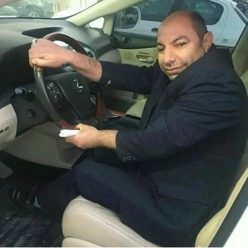 بیا اینو بخور سوسیسه😂 😂 😂 😂 عکس ویسگون
